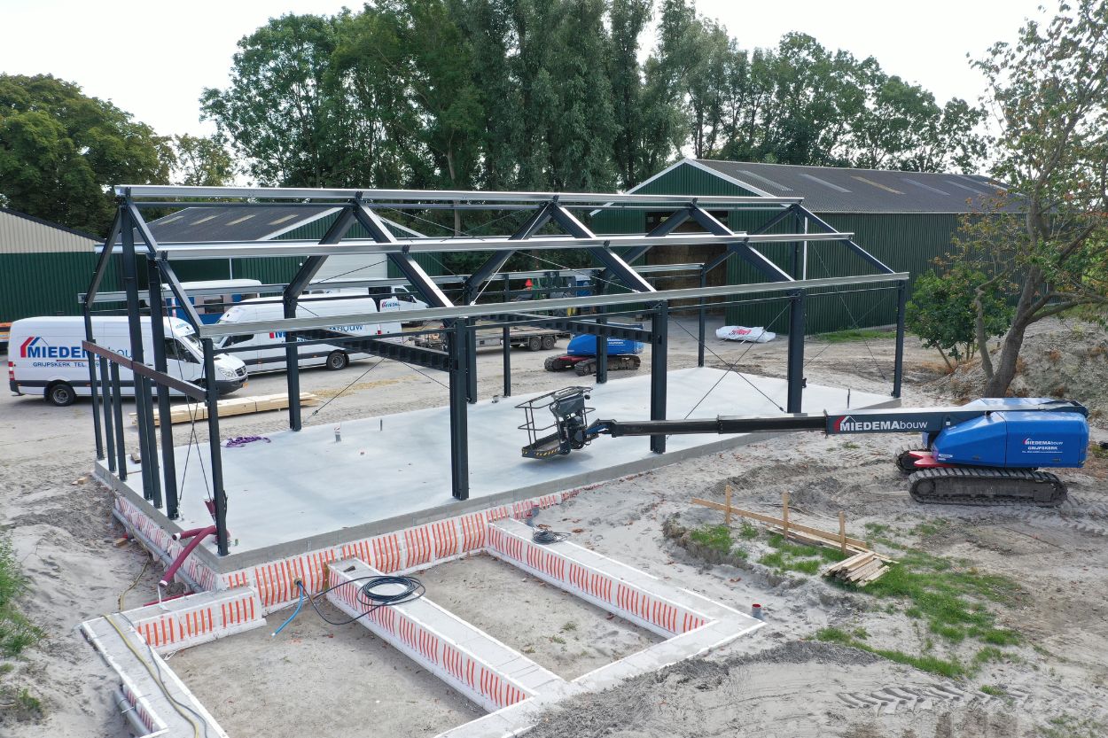 Nieuwbouw loods in Zuurdijk - MIEDEMAbouw
